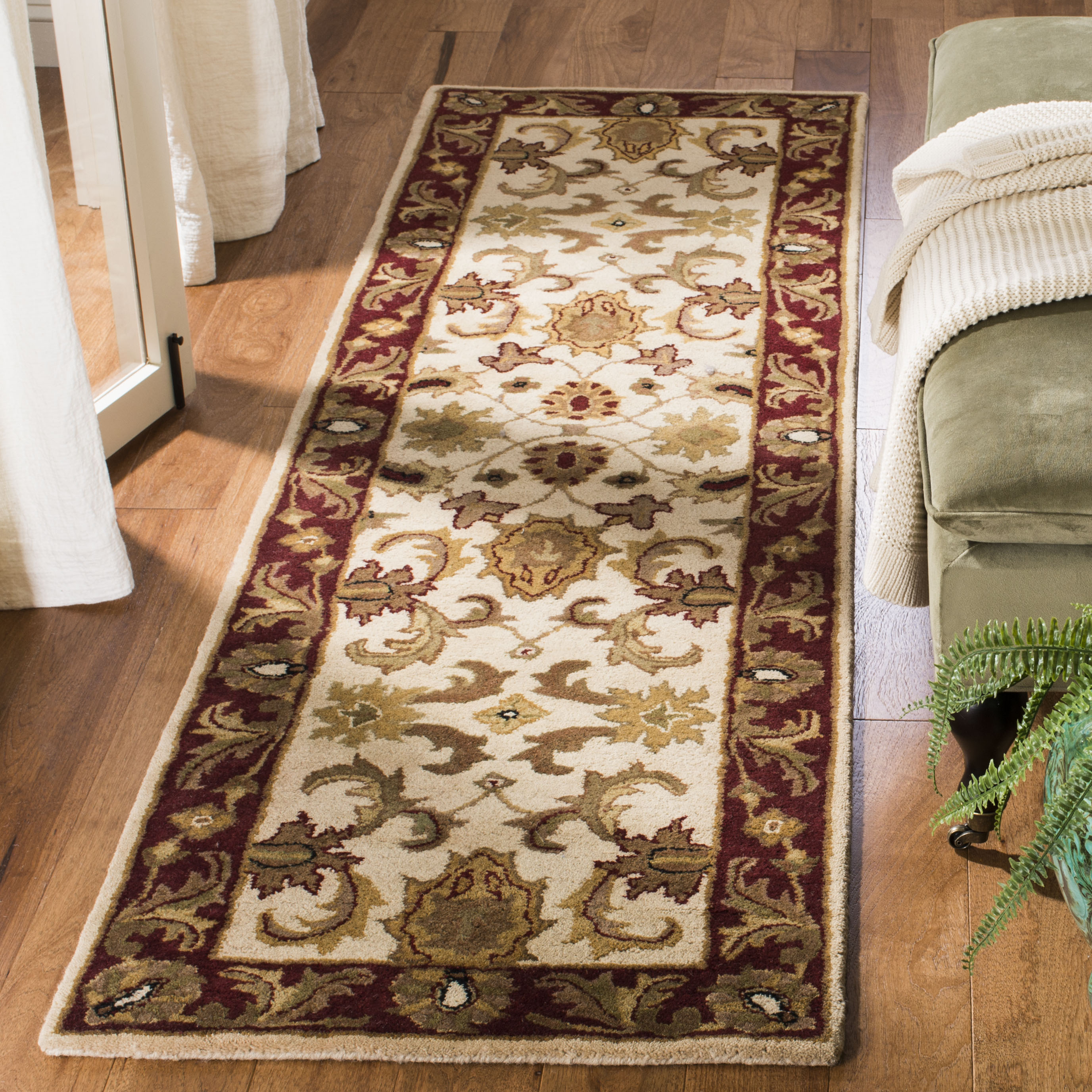 Safavieh Cl244 Ivory/Red Traditional 2ft-3in x 12ft Runner Rug in the ...