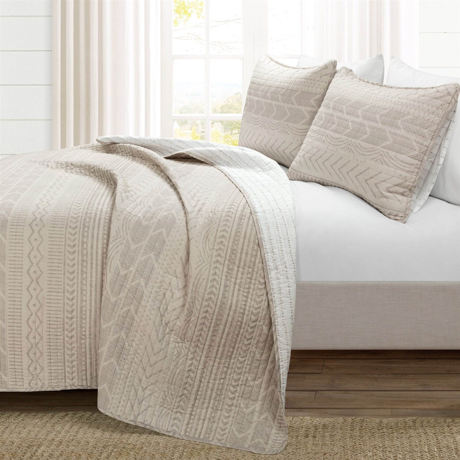 Slickblue 3-Piece Scandinavian - Beige King Reversible Cotton Quilt Set ...