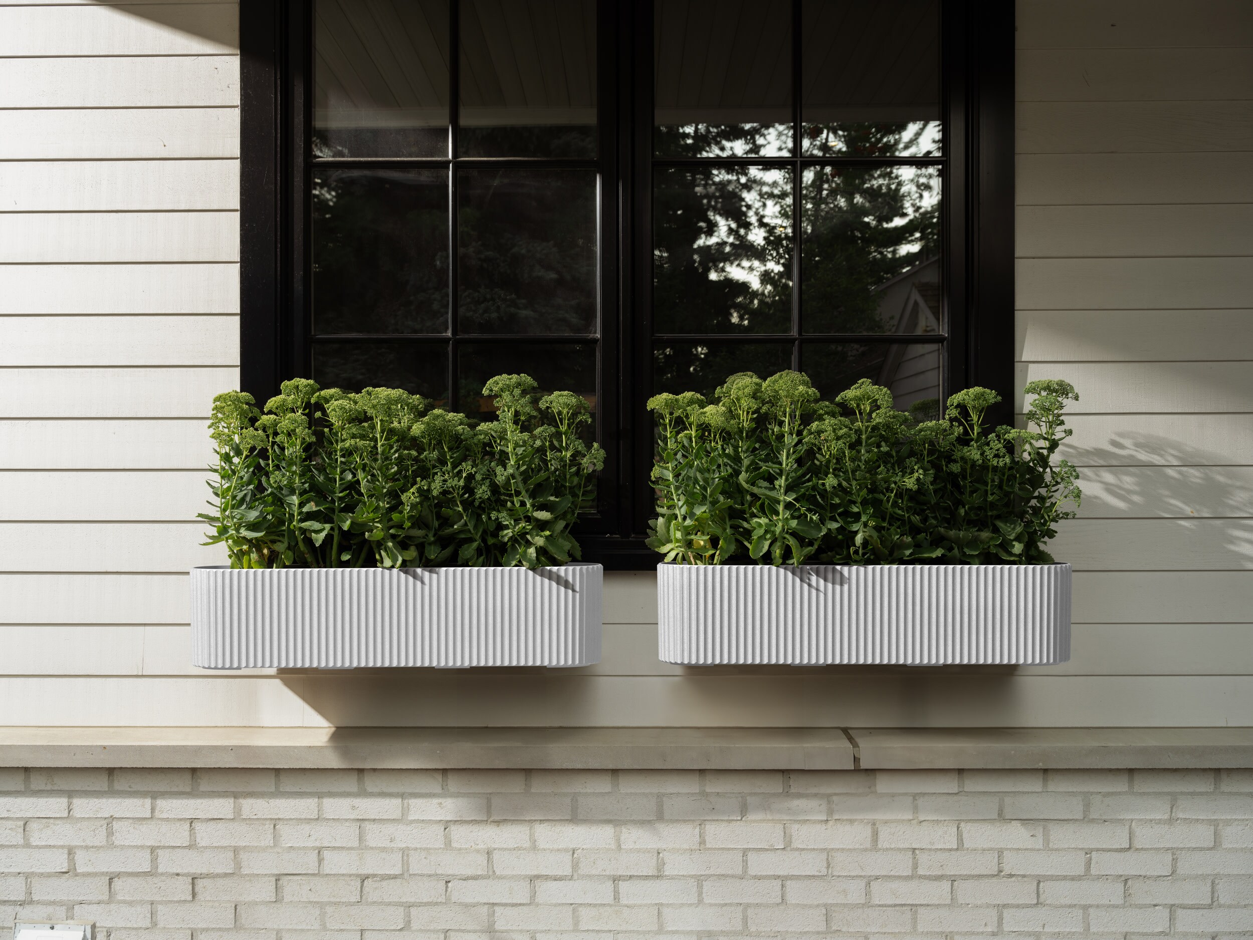 Overhanging Deck Railing Planter