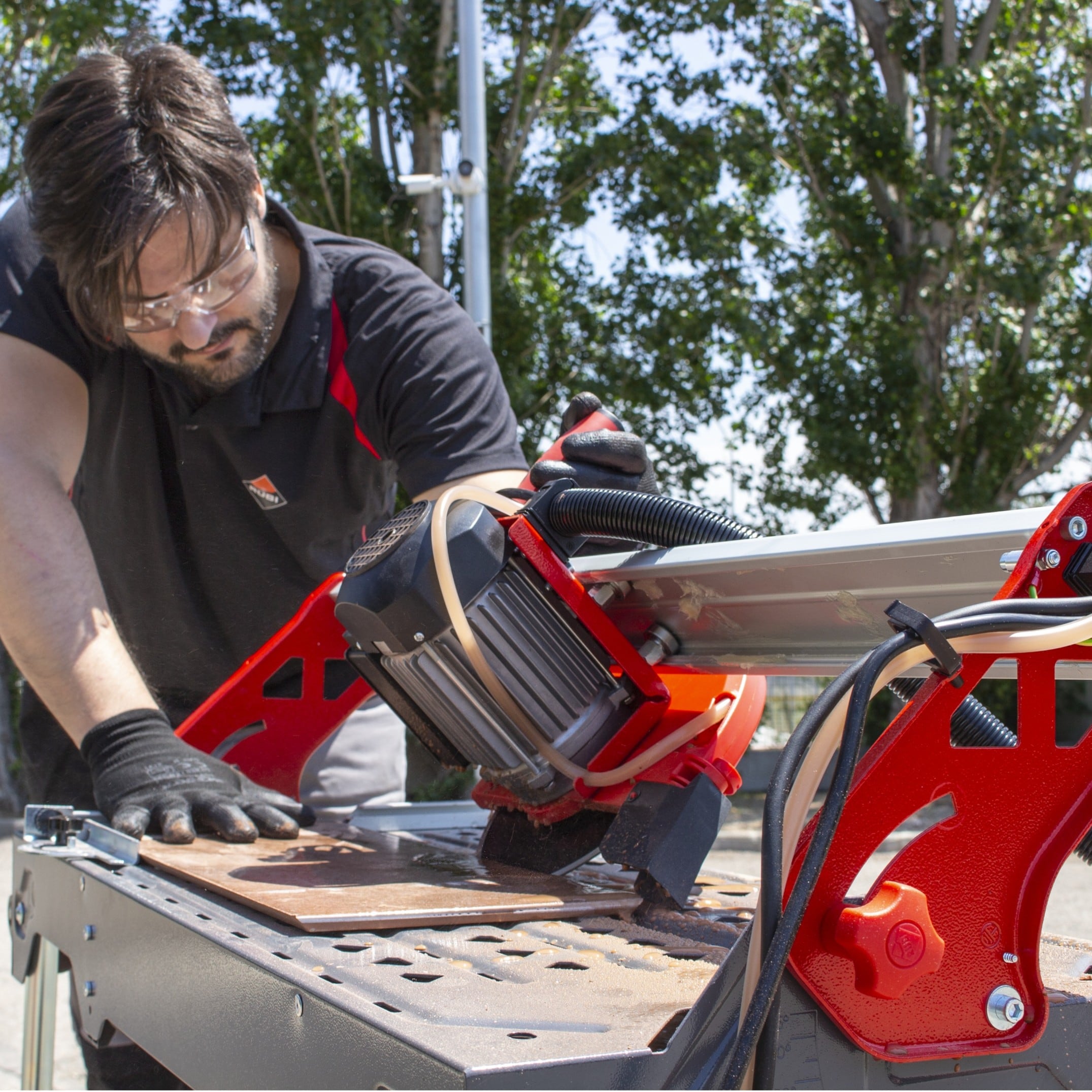 RUBI DU-200 EVO 650 10-Amp 8-in-Blade Corded Bridge Tile Saw with Stand ...