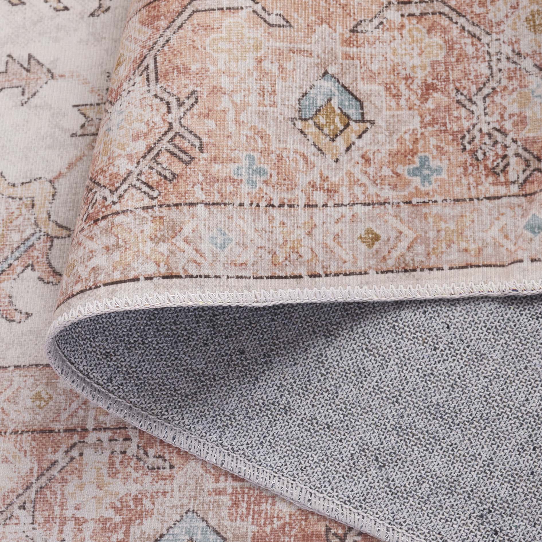 Safavieh Arizona 243P Rust Beige 5ft x 8ft Traditional Rug in the Rugs ...