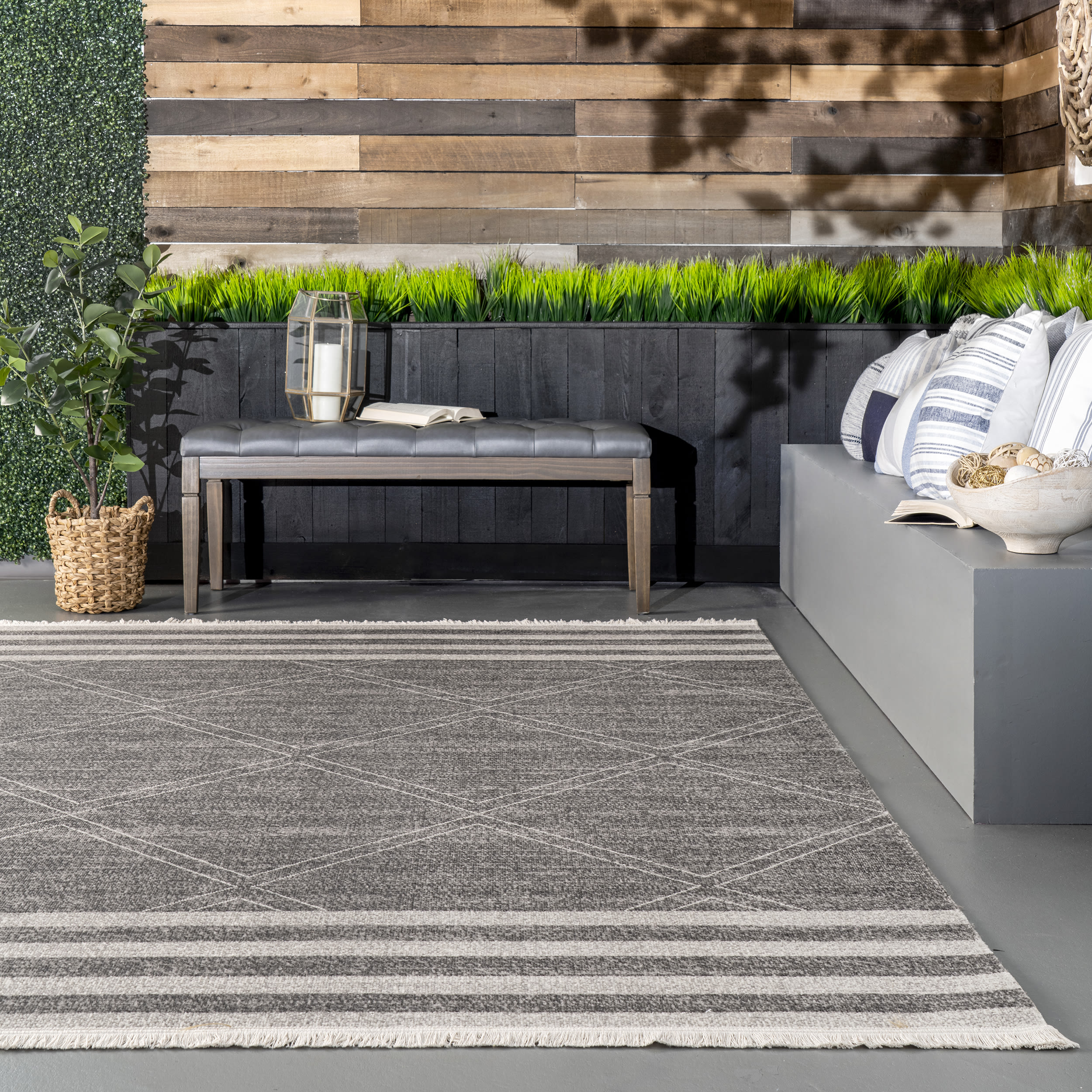 nuLOOM Roberge 8 X 10 (ft) Gray Indoor/Outdoor Stripe Area Rug BDSI09B ...