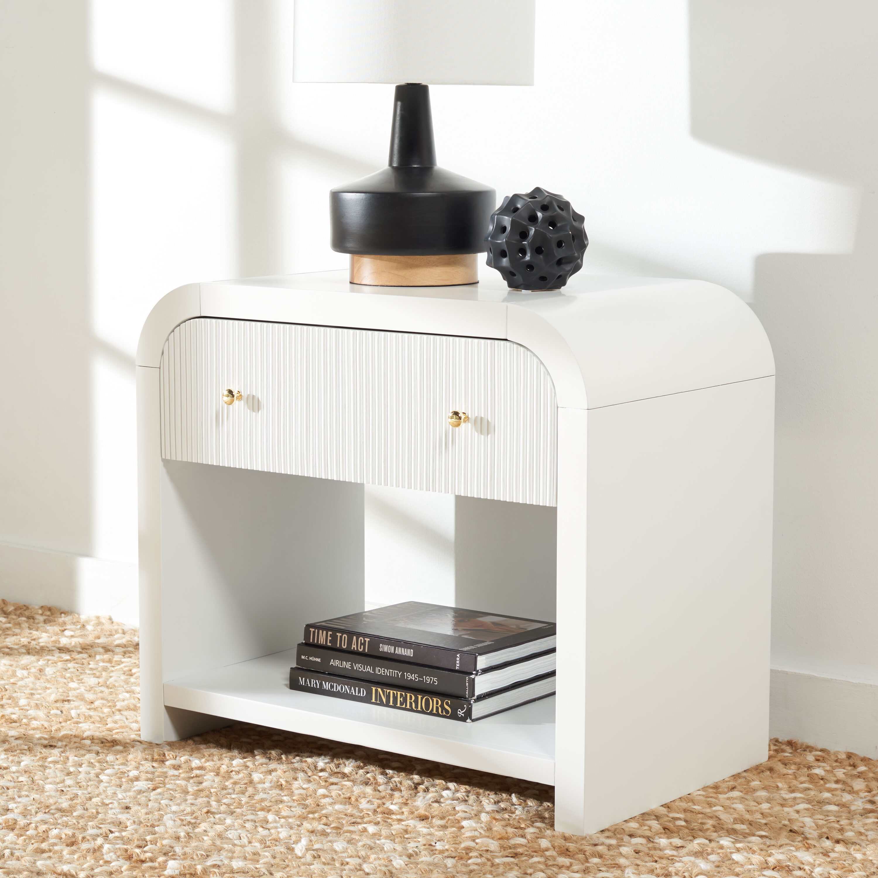 Safavieh Liabella Scandinavian Style 1 Drawer Curved Nightstand/White ...