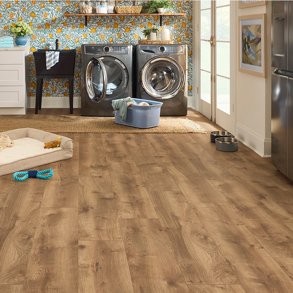 QuickStep (Sample) QuickStep Studio + Spill Repel Copperbrook Oak 12-mm ...