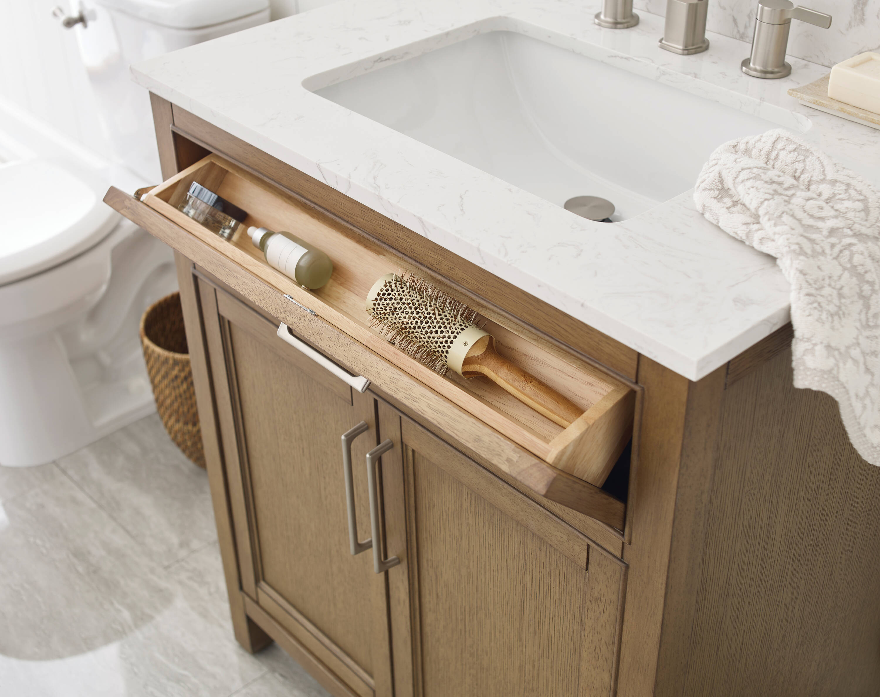 allen + roth Connery 30-in Warm Oak Undermount Single Sink Bathroom ...