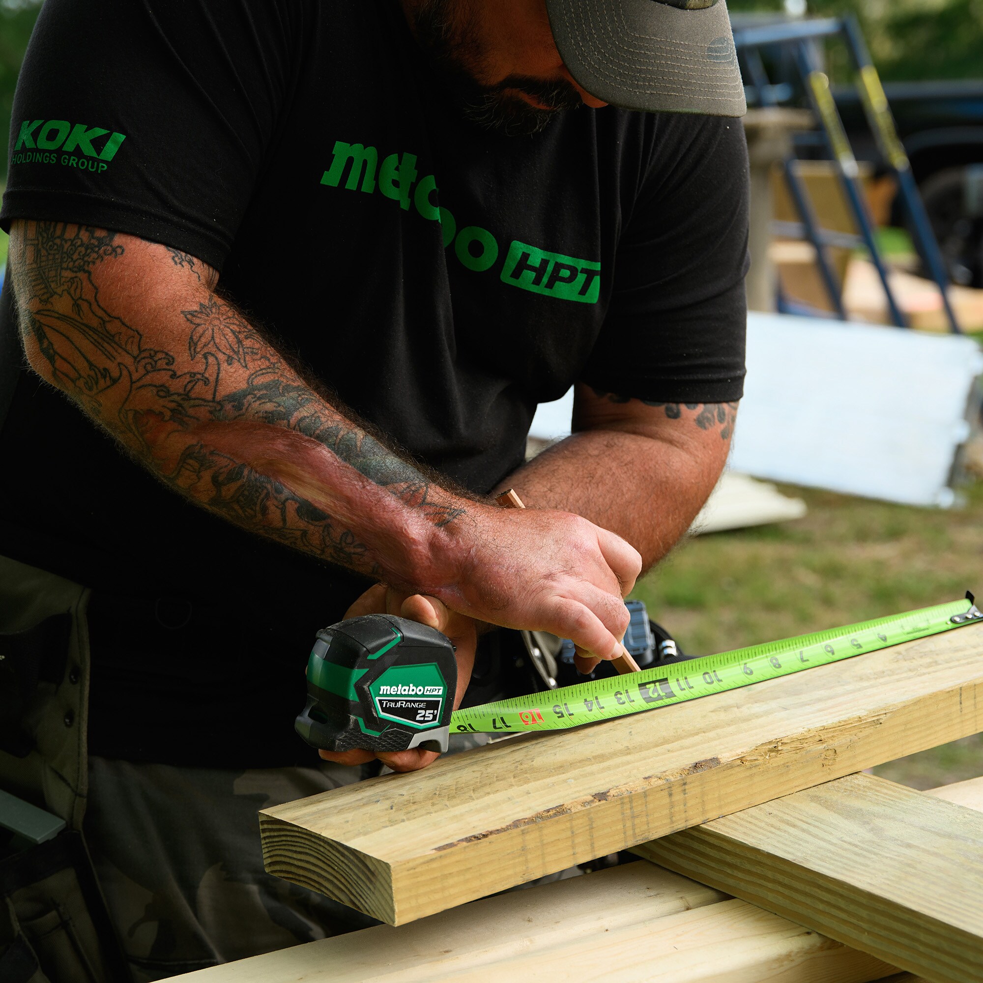 Metabo HPT 25-ft Auto Lock Tape Measure 115925M at Lowes.com