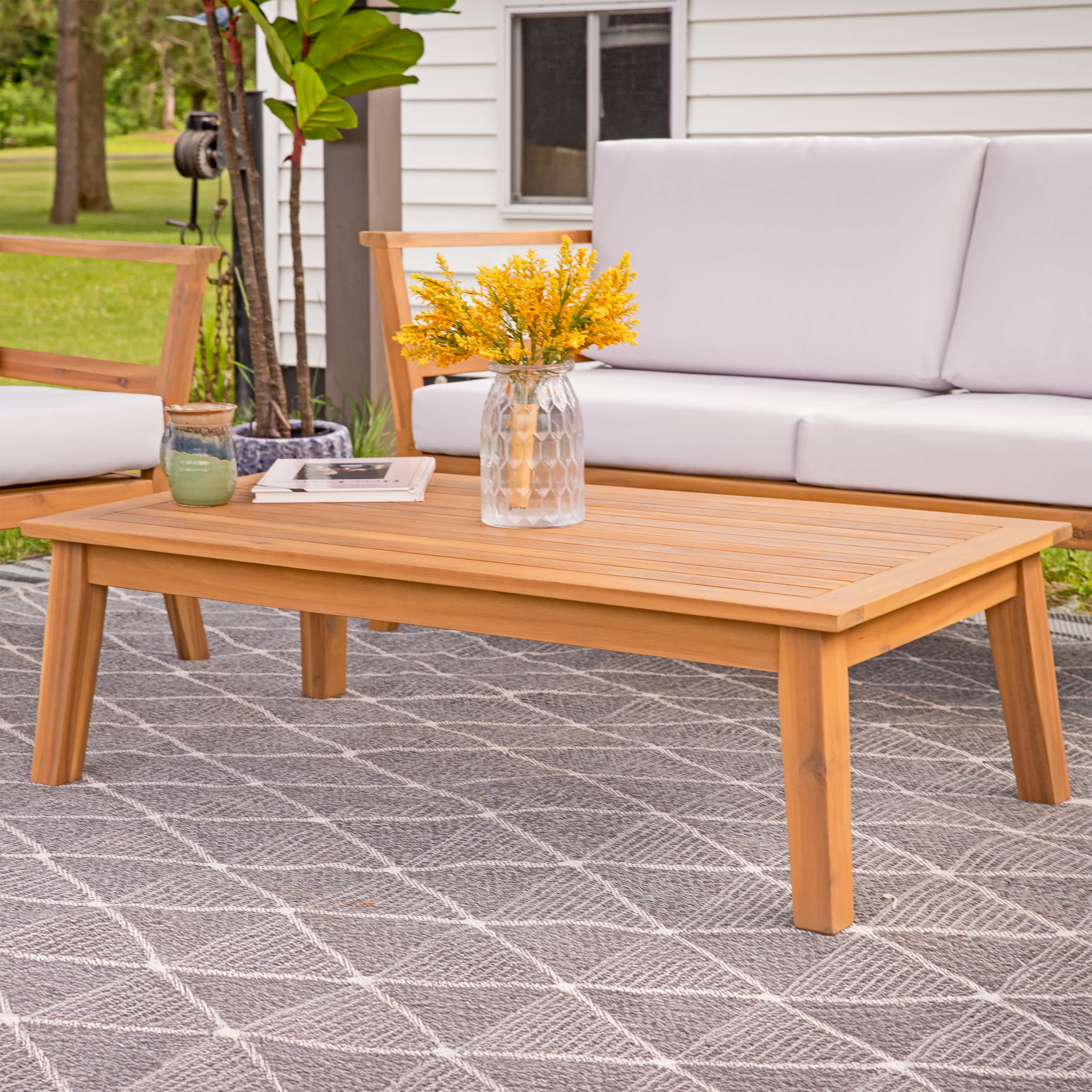 Sunnydaze Decor Sunnydaze 45.25-in Acacia Wood Patio Coffee Table ...