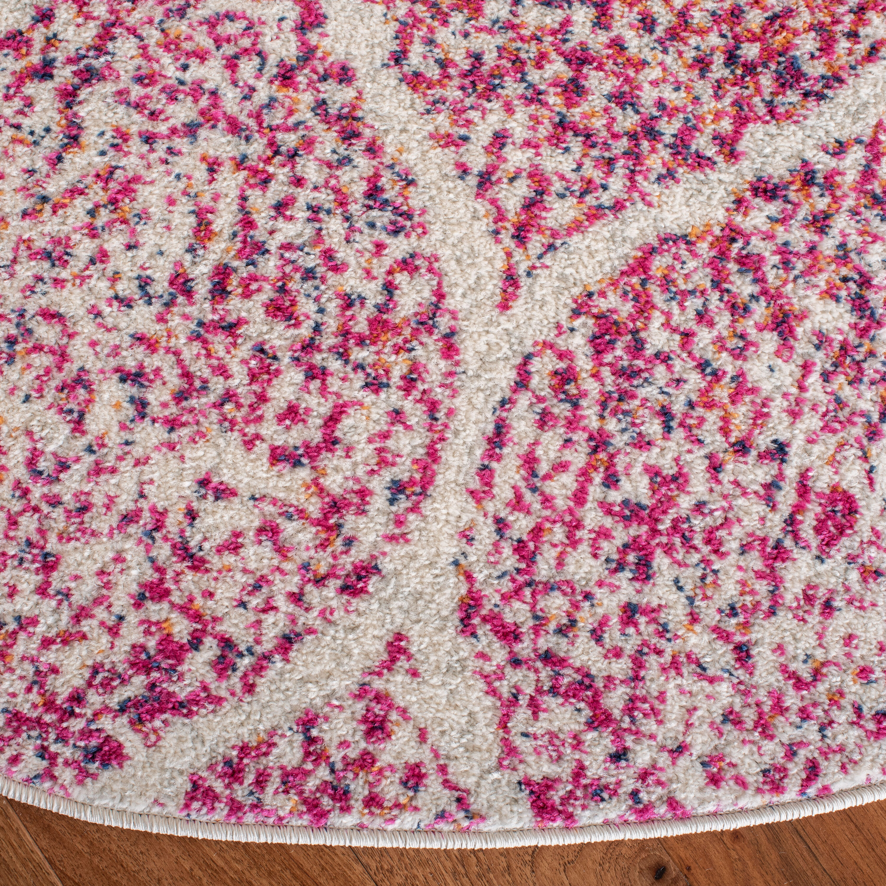 Safavieh Madison 604R Cream Fuchsia 6in-7ft x 6in-7ft Rug in the Rugs ...