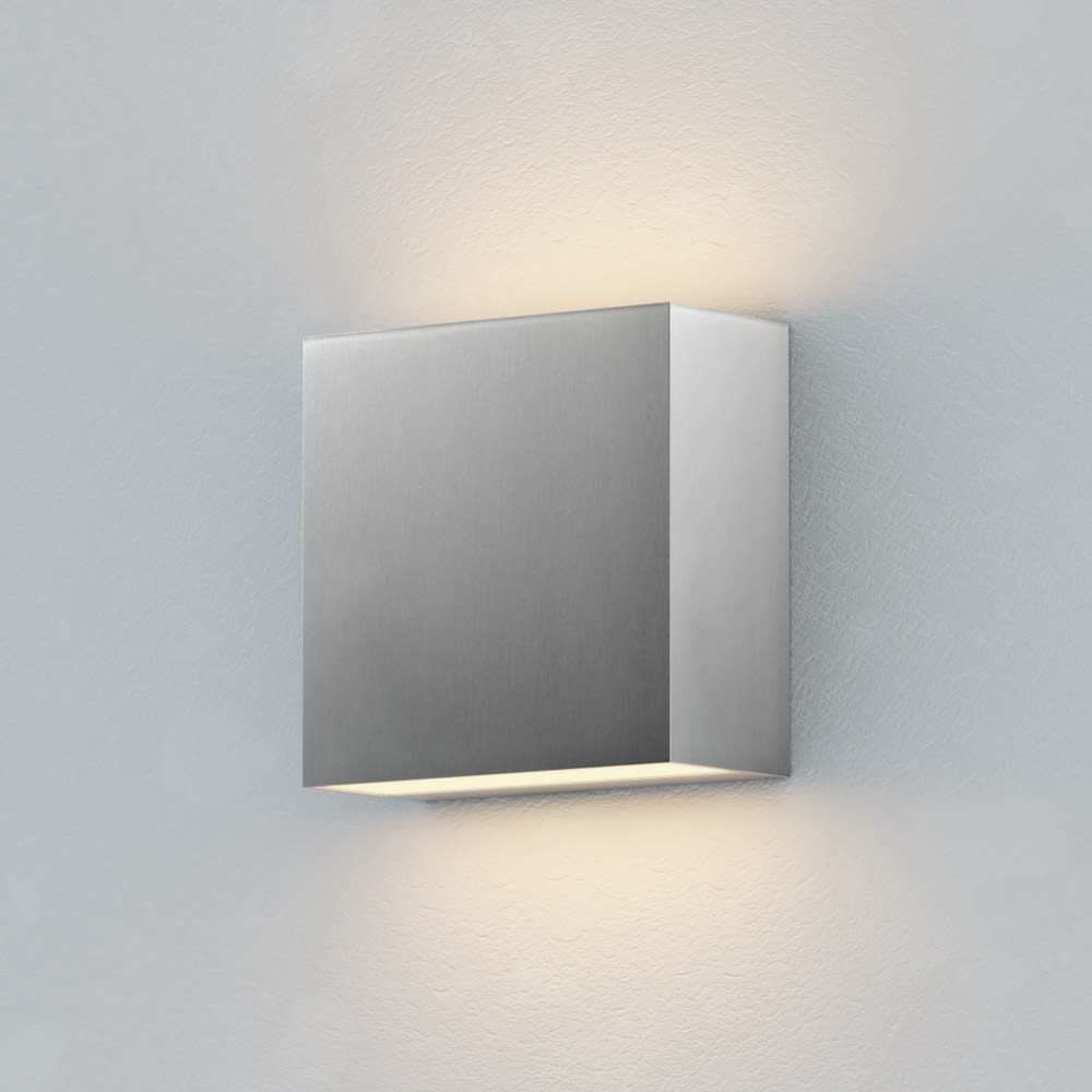 ET2 Cubed 2-Light Contemporary Satin Aluminum Led Outdoor Wall Light in ...